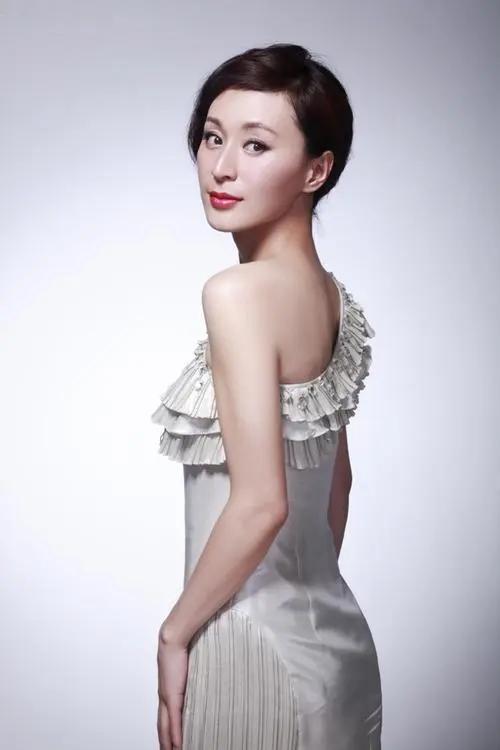 Mingyang Entertainment—Beauty Star-Yang Yuting - iMedia