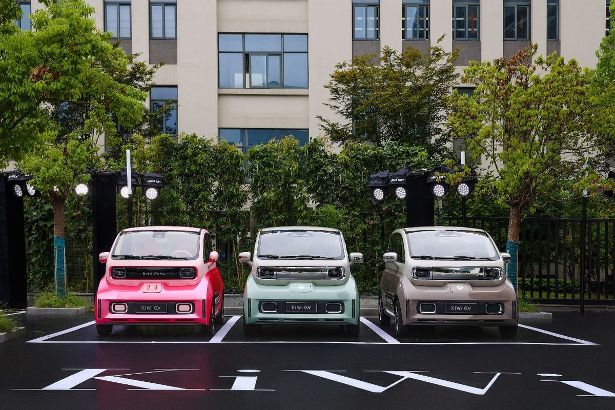 The first electric vehicle chooses the 2023 KiWi EV, and briefly talks ...