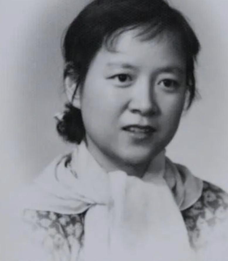 Li Ding, an old drama player: He loved his wife all his life, and 11 ...