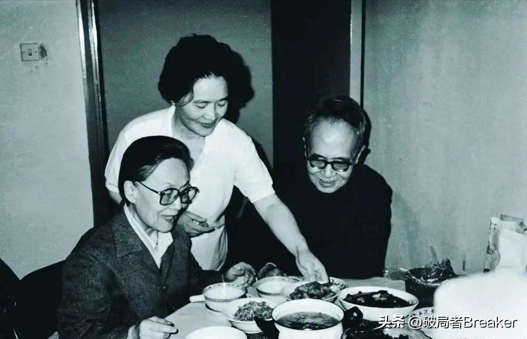 Yang Jiang: The world is your own, nothing to do with others - iNEWS