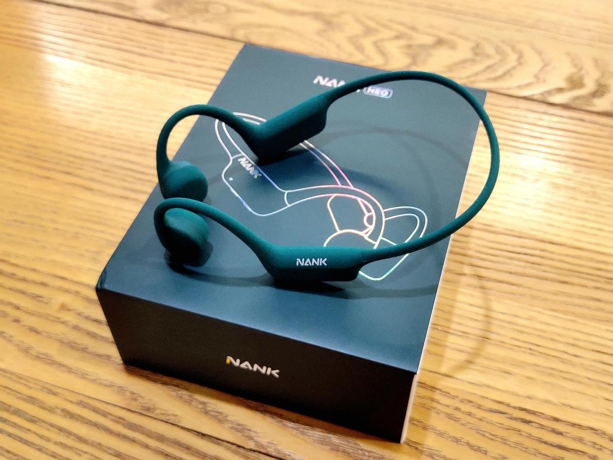 Emphasis on both appearance and sound quality, hands-on experience with ...