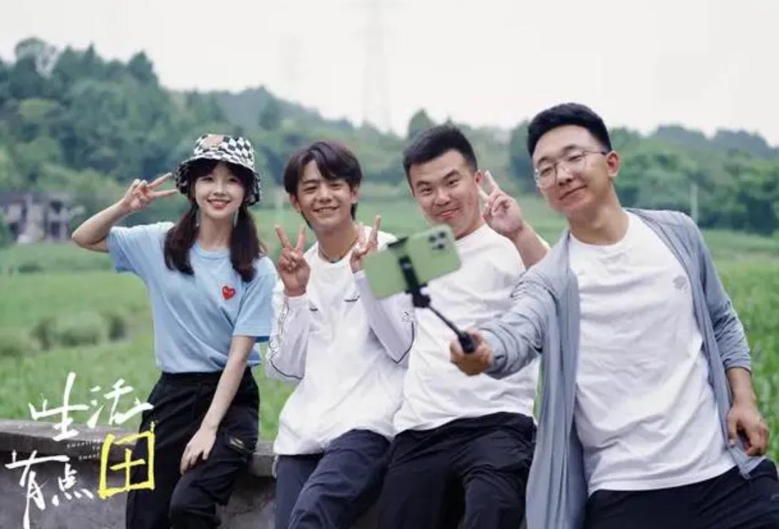 After the adjustment of CCTV was completed, the reporter Wang Bingbing ...