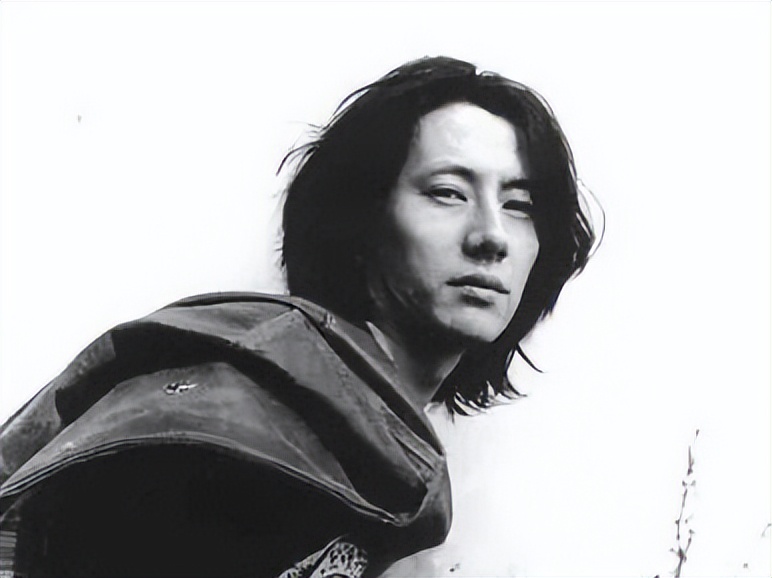 Is the relationship between Zheng Jun and Liu Yun really so bad?Look at ...