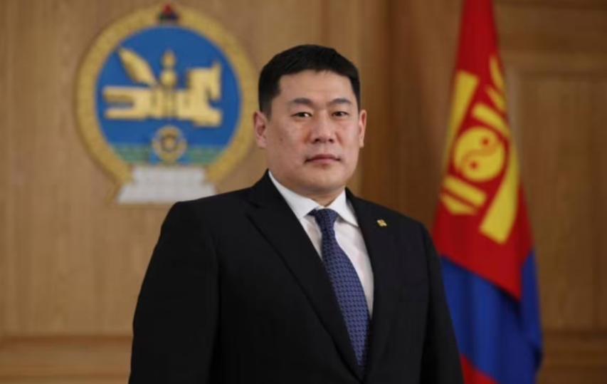 The Mongolian Prime Minister's special plane arrived in the United ...