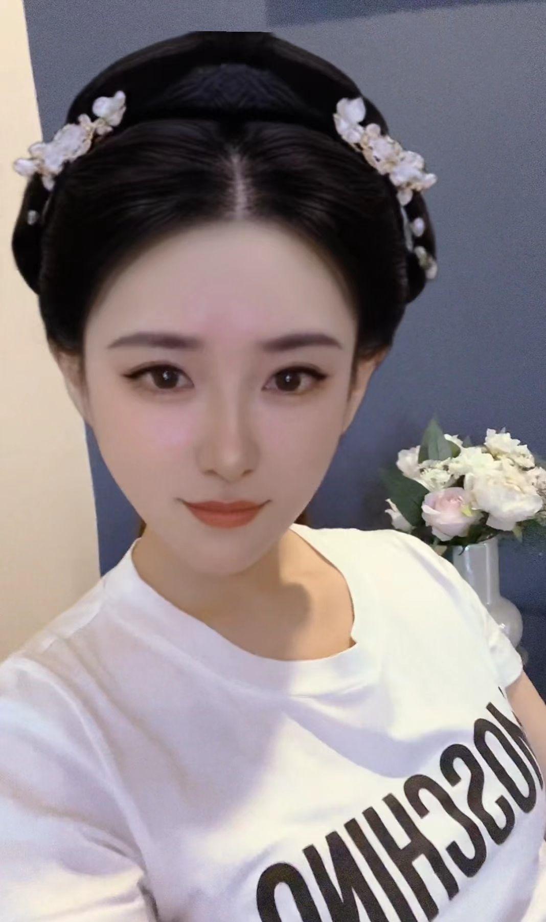 Zhang Xiaochuan, the best-looking anchor of "New North" - iNEWS