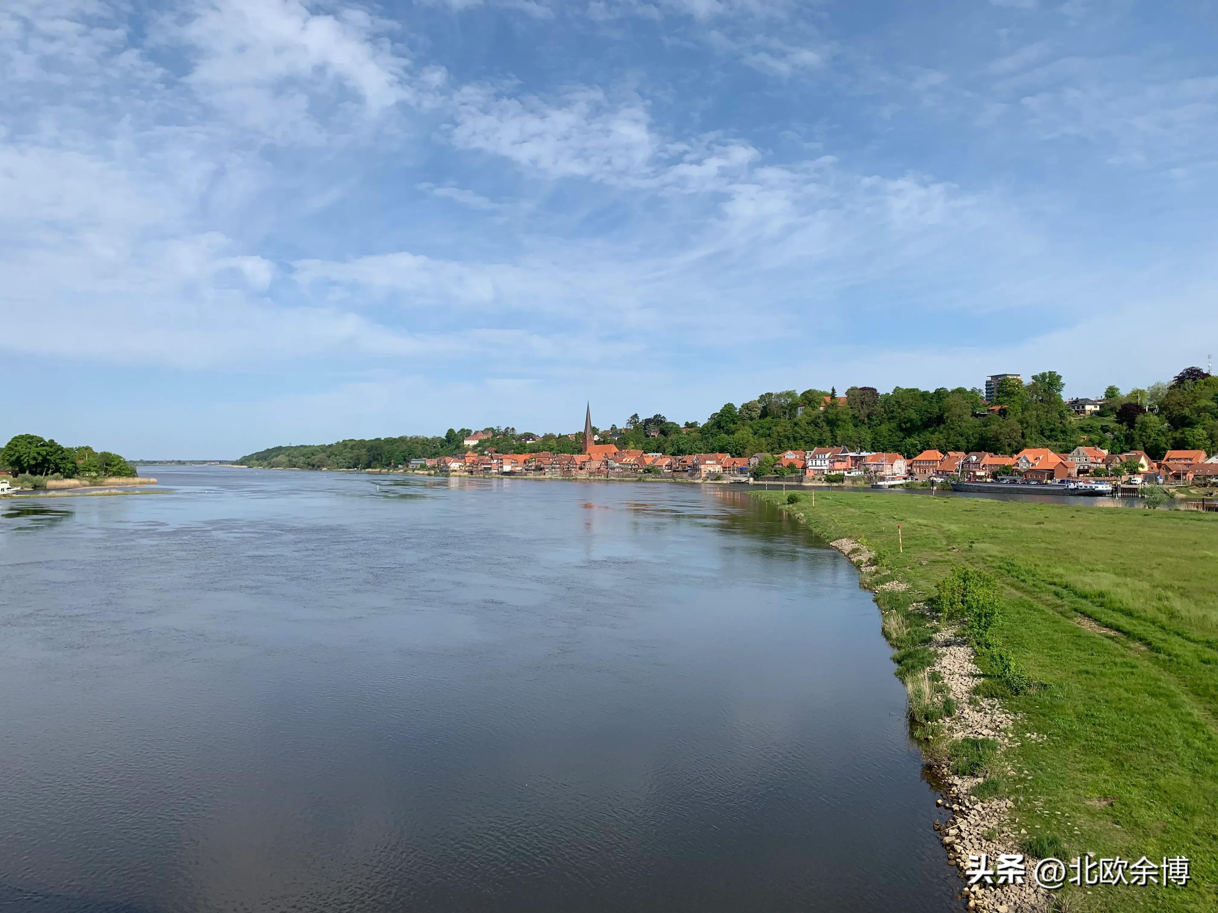 Charming town on the Elbe River in Germany: Lauenburg (Lauenburg) - iNEWS
