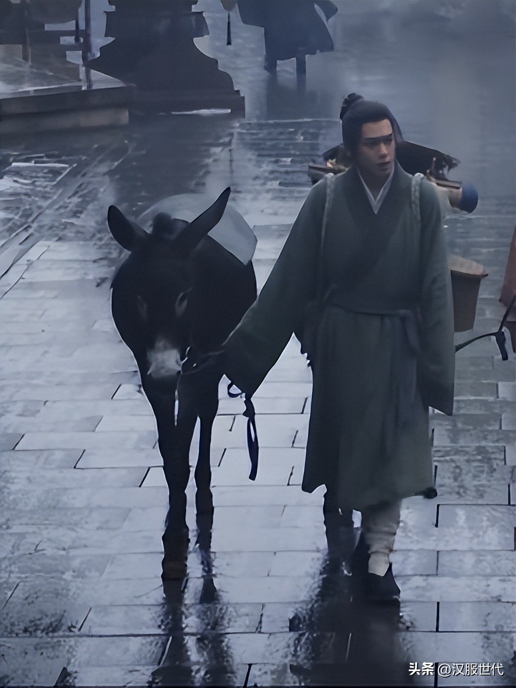 Pick up a microscope to look at Ming Dynasty, "Daming under the Microscope" costume analysis - iNEWS