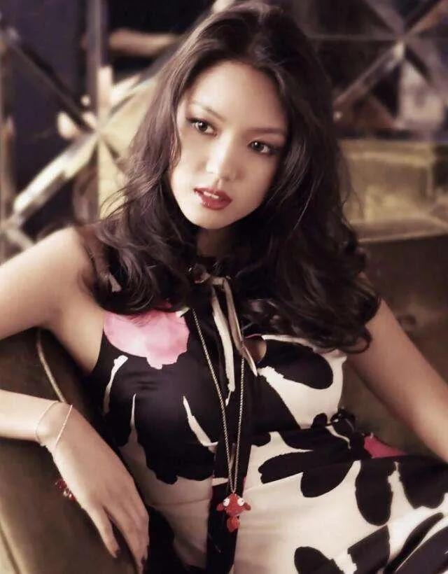 Li Yong's daughter entered the entertainment circle, the high starting ...