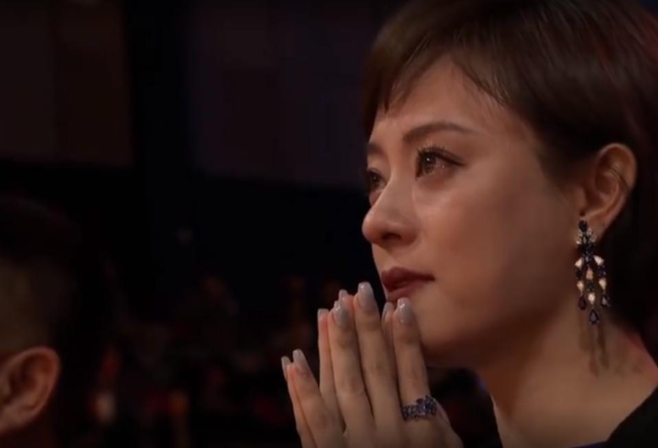 Tong Yao wore Gao Ding 7 years ago in a low-key manner, and it seemed ...