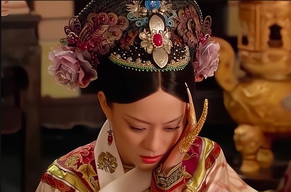 Why did concubines in the Qing Dynasty wear long nail sets? In addition ...