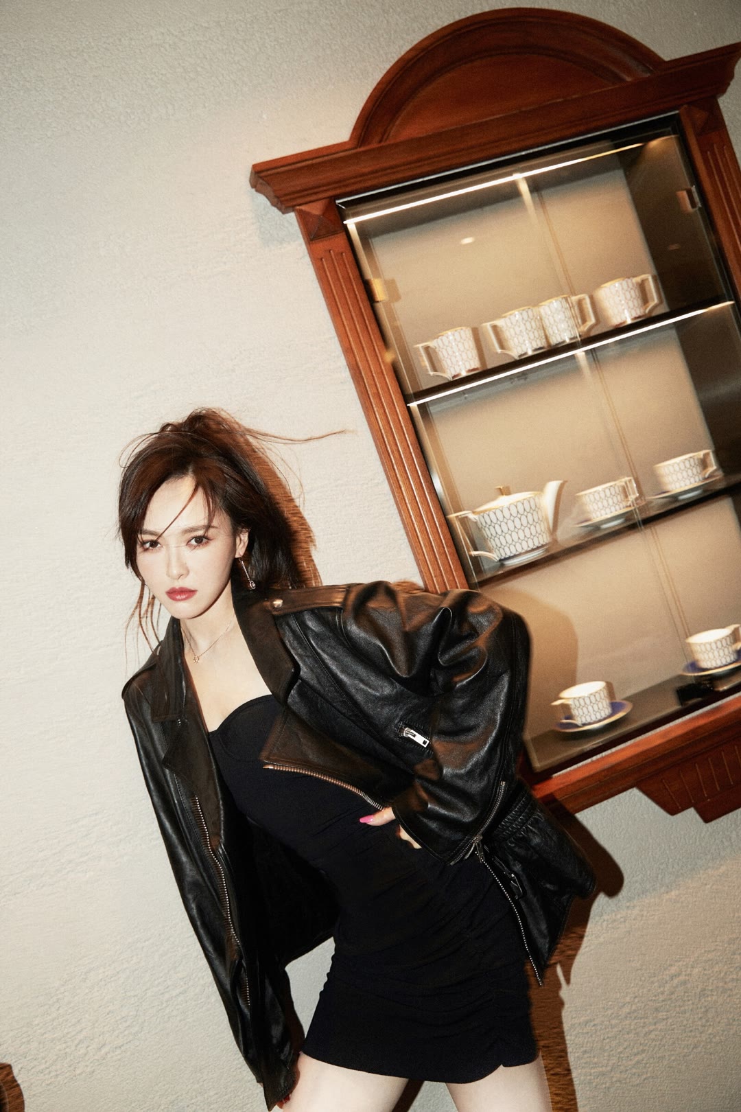 Tang Yan's high value poses 5 - iNEWS