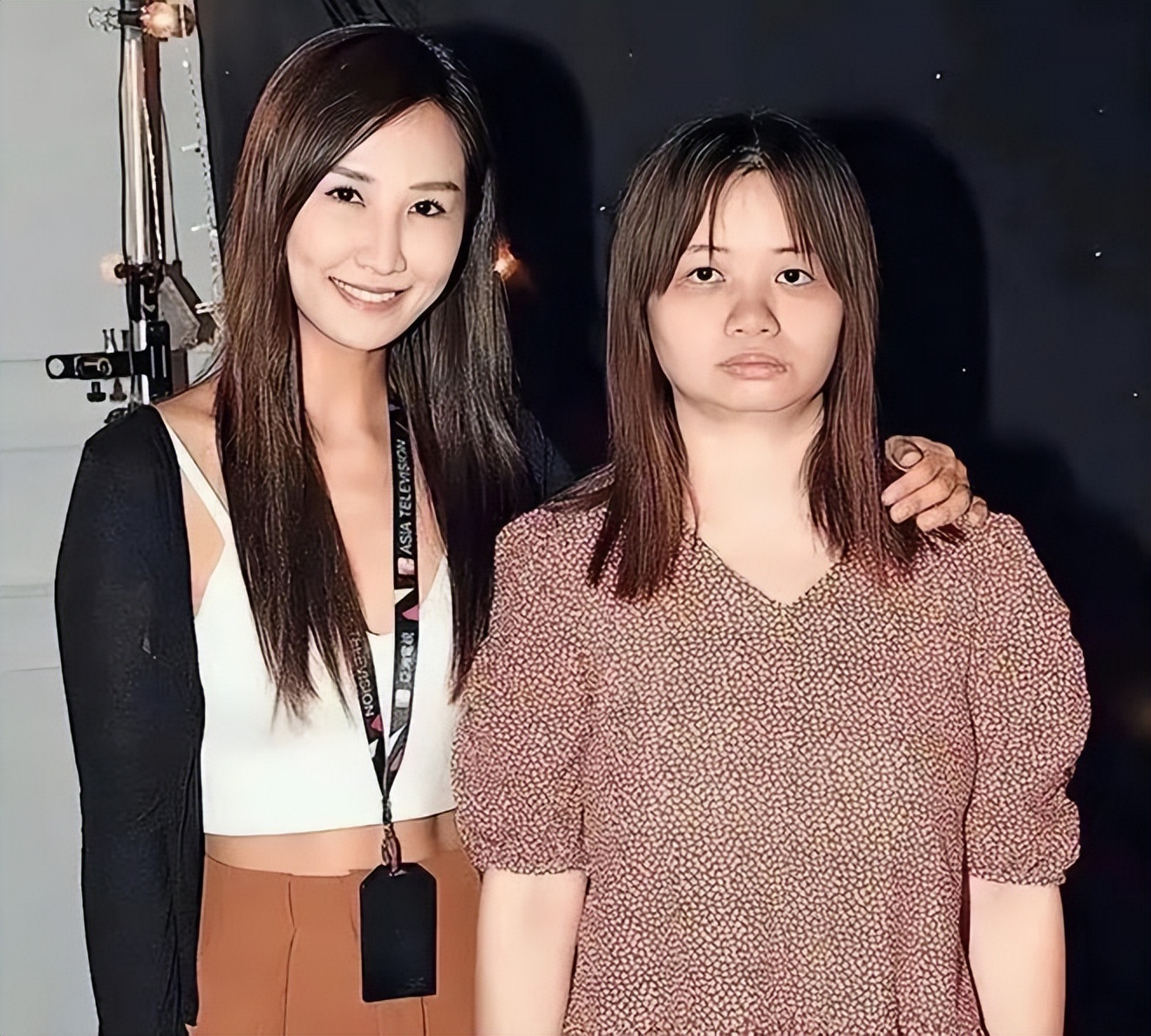 The aesthetics of Hong Kong entertainment was ridiculed by the crowd! Thousands of people chased ...