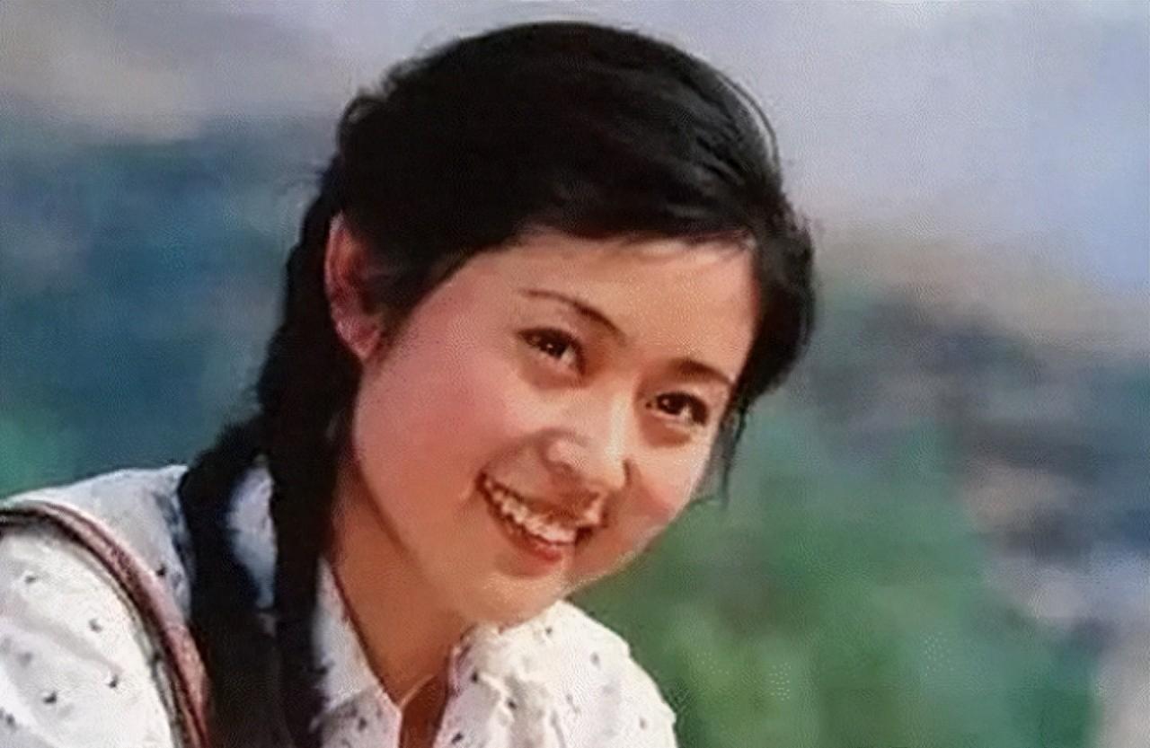 12 "thin and disfigured" celebrities, haggard and old, with protruding ...