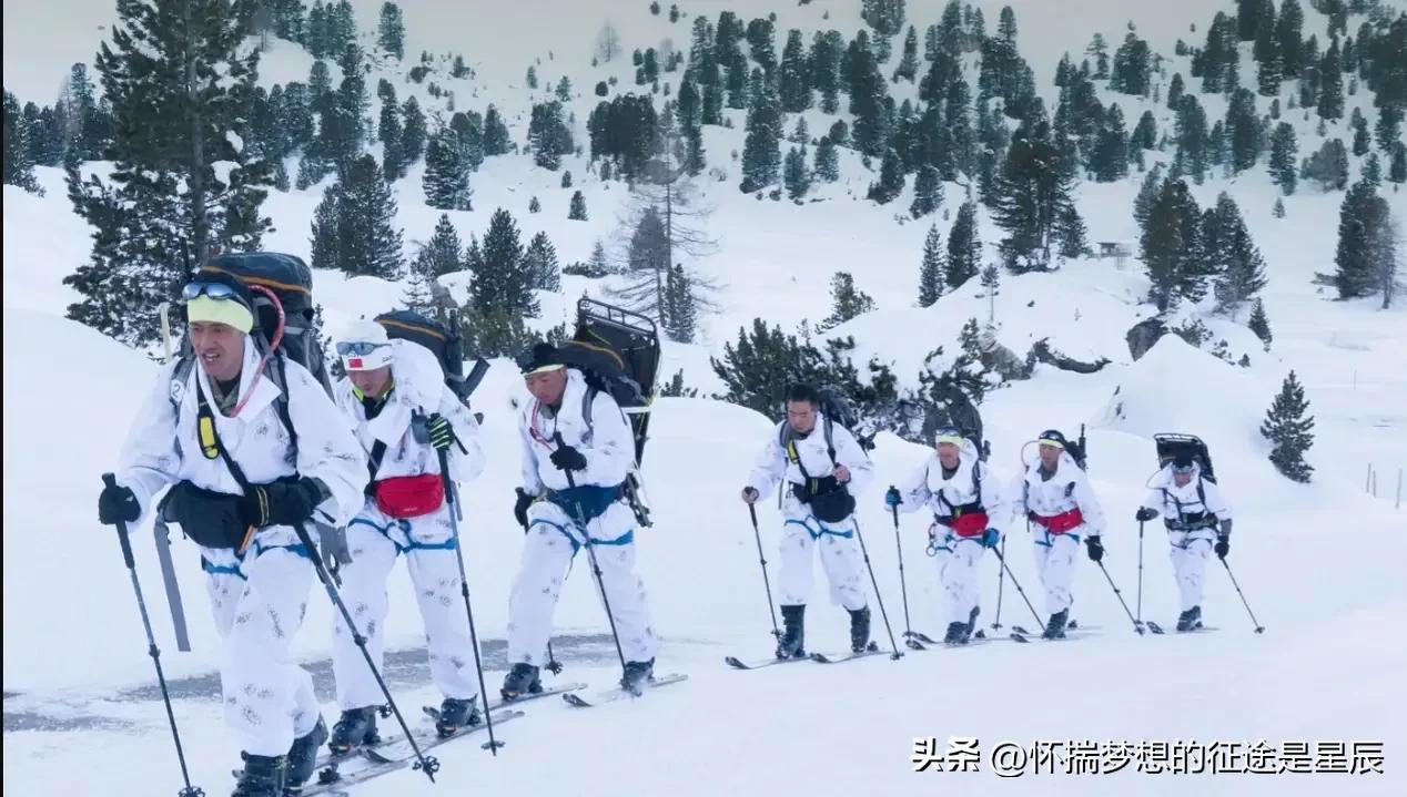 The distinctive equipment of the PLA teams in the European Mountain ...