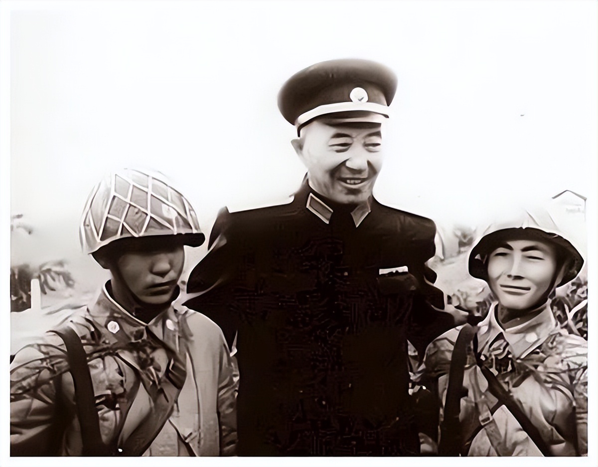 Wu Faxian recalled in his later years: General Luo Ruiqing followed Lin ...