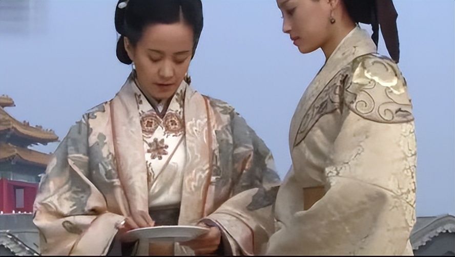 How Empress Ma's "two dates and one pear" saved Liu Bowen's life - iNEWS