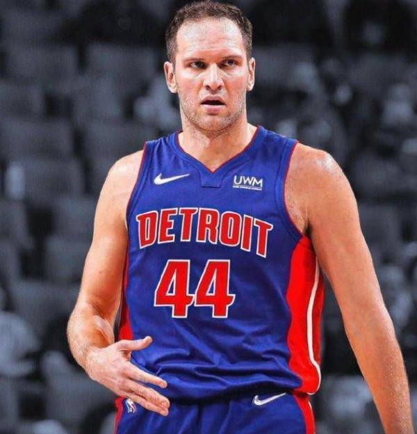 Big NBA trades - iNEWS