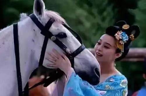 Empress Zetian frightened the prime minister with the Lion Concubine ...