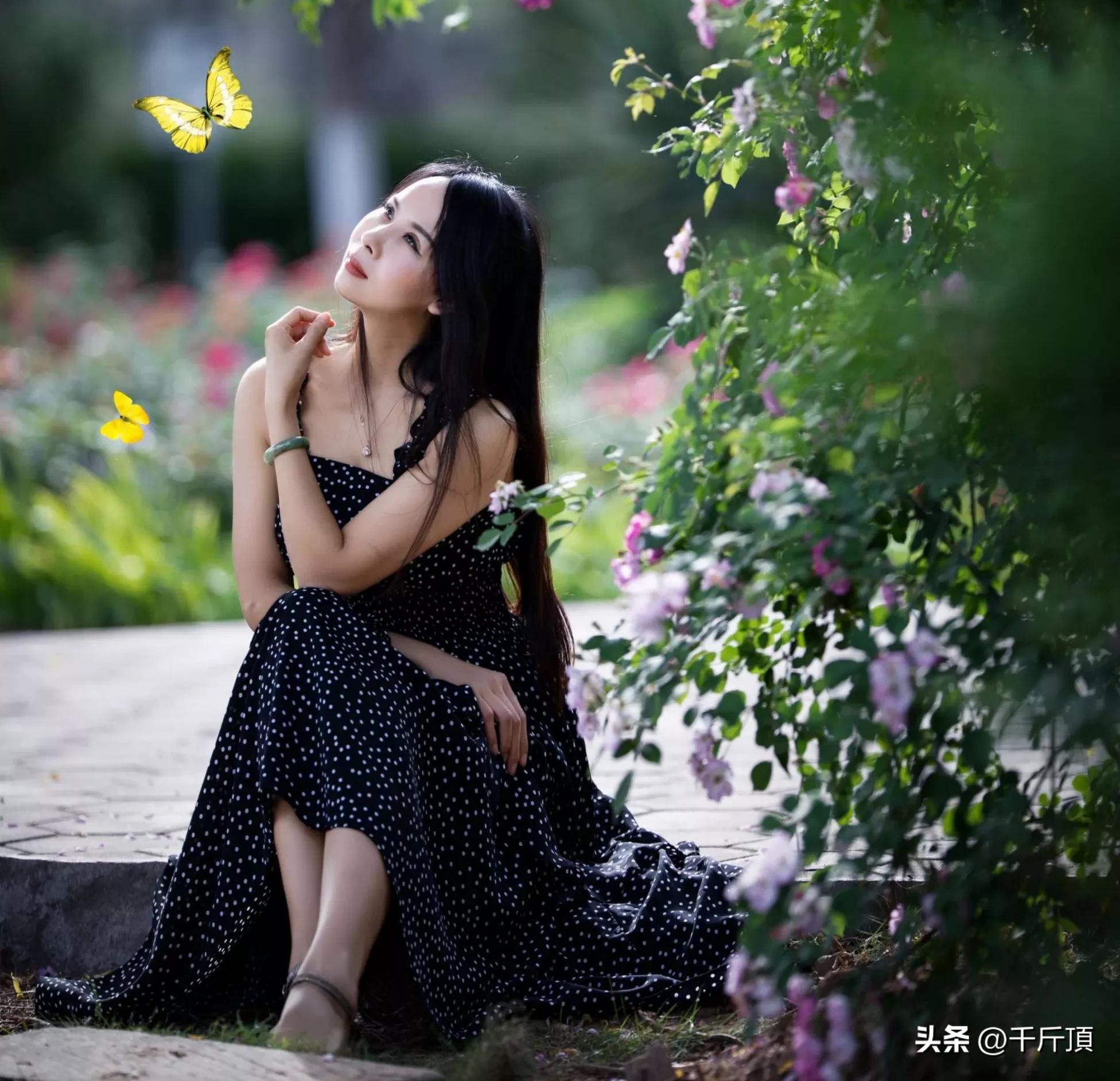 Mei's tears are fragrant and lingering, and Ying Huai Yi window dreams ...