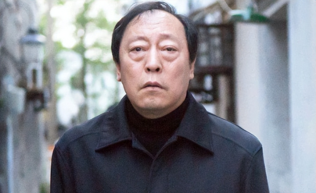 61-year-old Ni Ping and 60-year-old Ni Dahong, is their relationship as ...