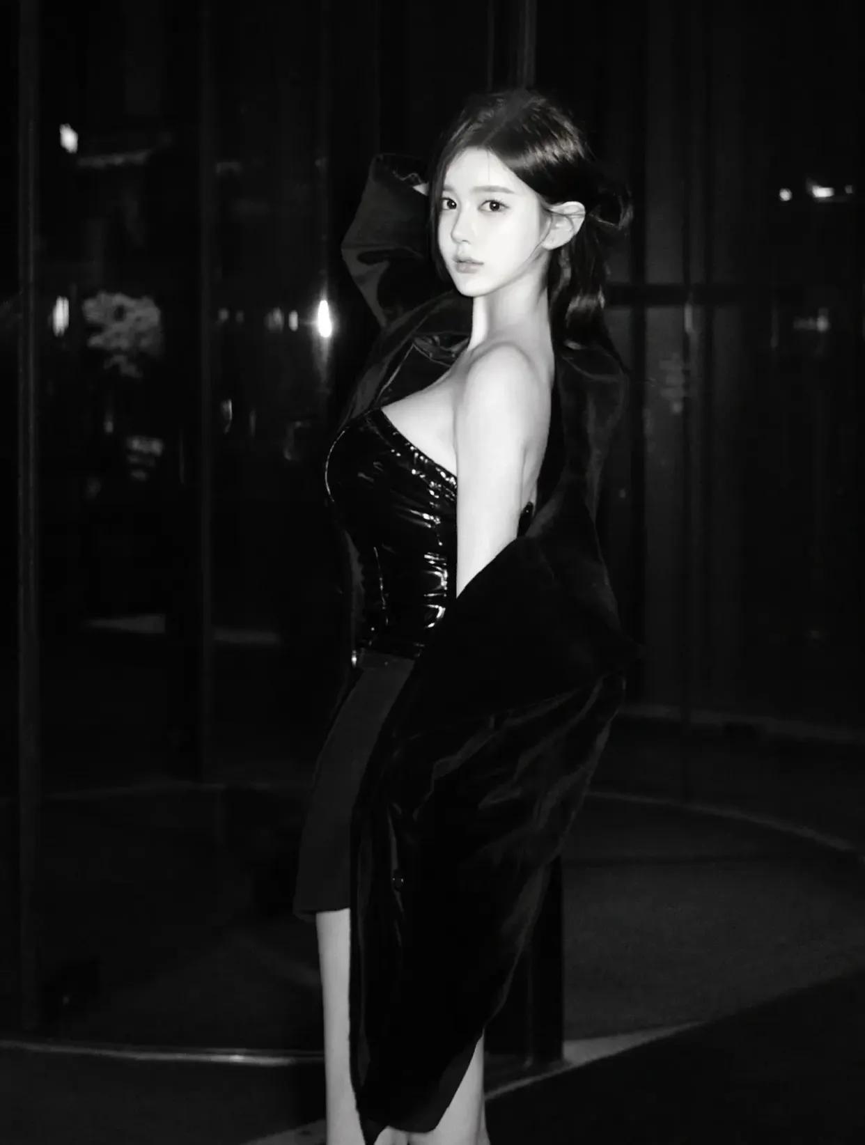 Ms. Han Ying's outfits and photo shoots - iMedia