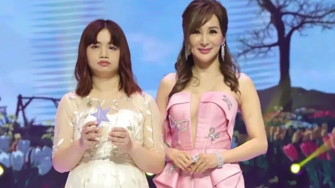 The dream of all men in Hong Kong, Ah Yi, the top player in the Hong ...