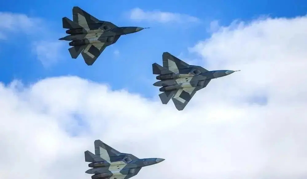 In a desperate situation, 200 Russian fighter jets are waiting for 4 ...