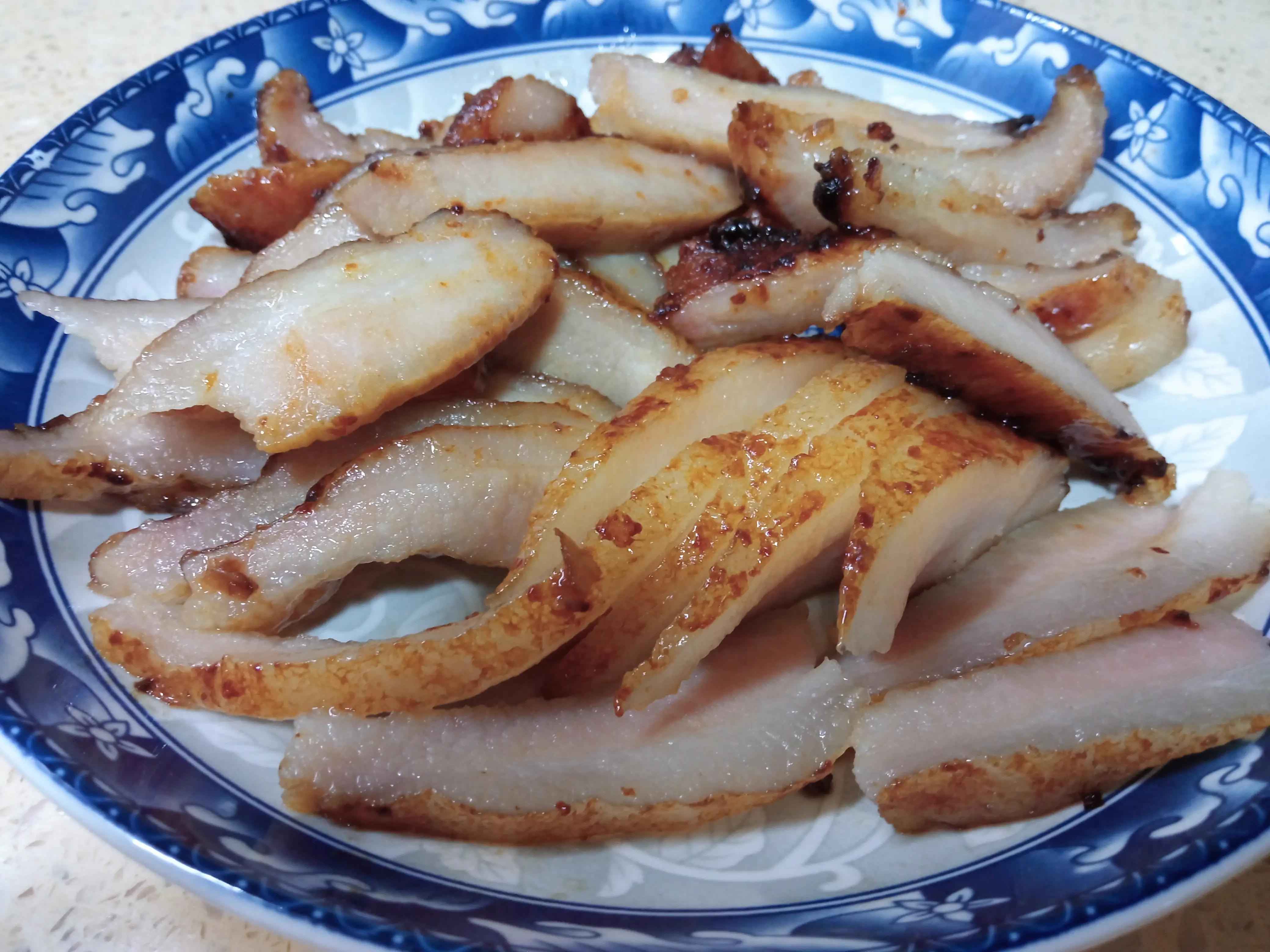 Fried Roast Pork Neck - iNEWS