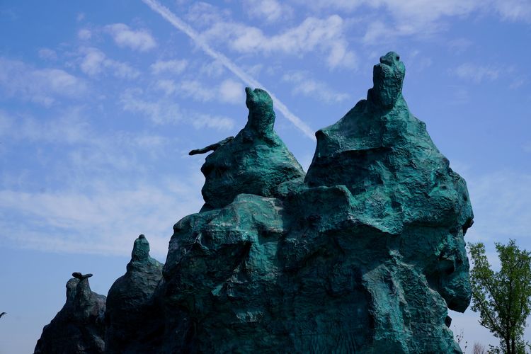 The Footsteps of the Daqin Civilization—A Beautiful Piece by the Qin ...