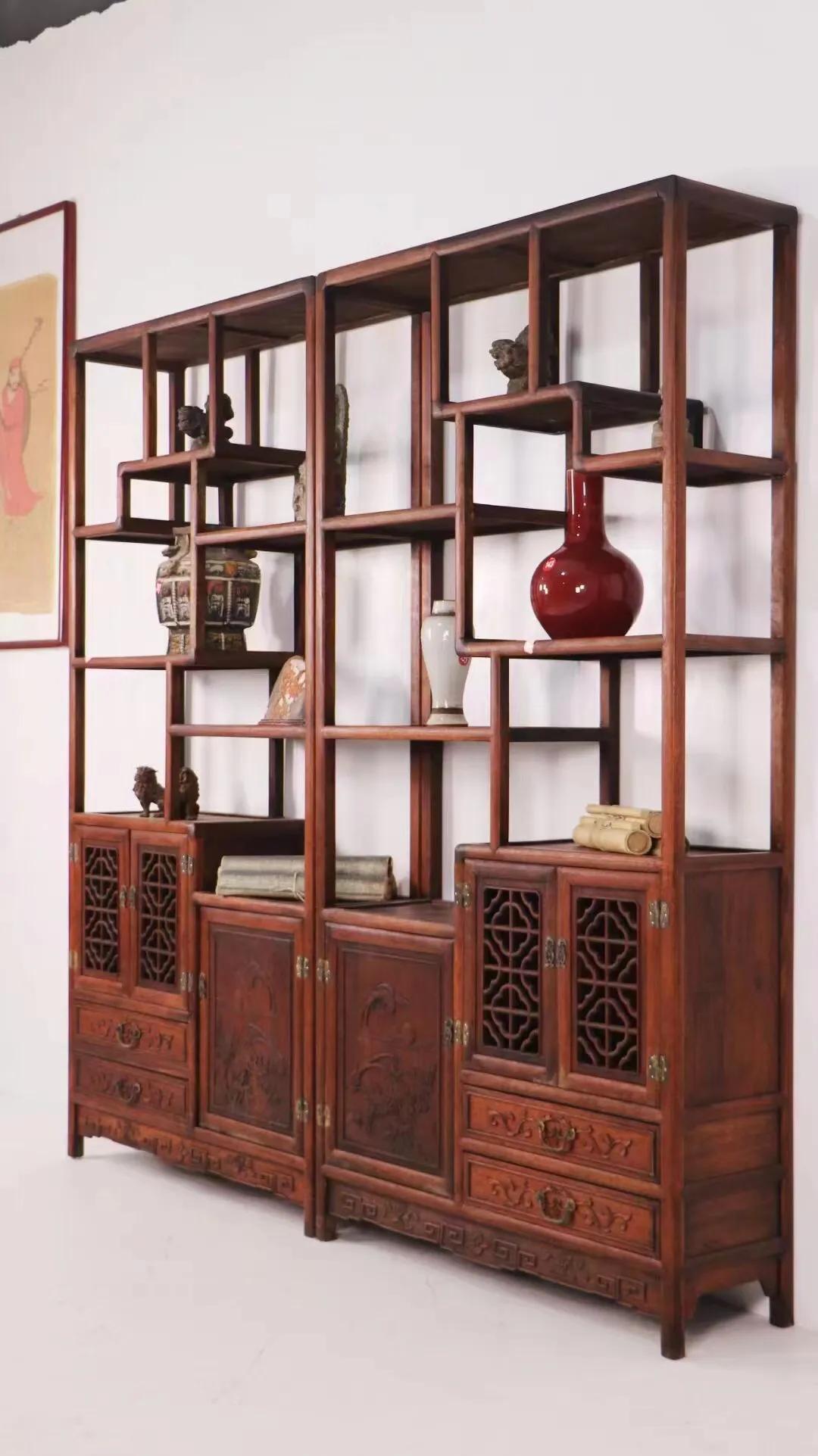 A pair of Huanghuali Duobao Pavilion - iNEWS