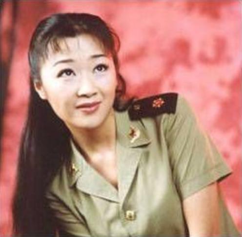 Chongqing beauty Li Ran: Marries actor Guo Tao, who is 17 years older, and has a son and a ...