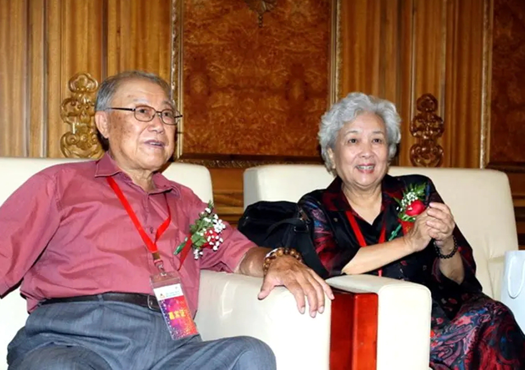 Sad!Famous artist Xie Fang's husband Zhang Mu passed away because he ...