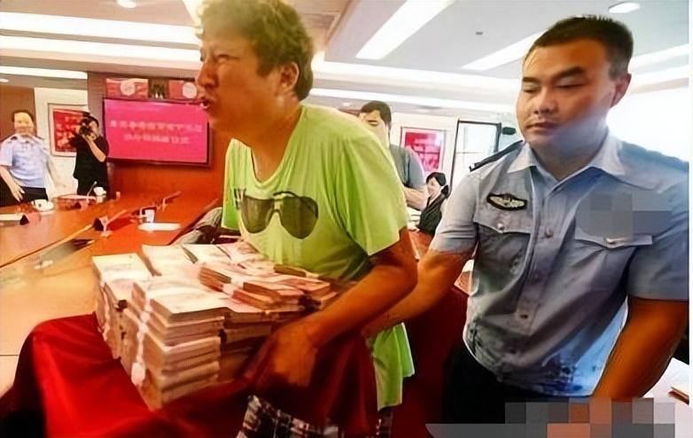 Lushui Yuanyang, she gave birth to a son for philanthropist Li Chunping ...