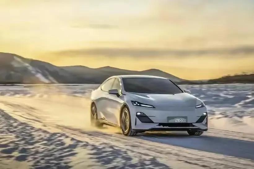 Aesthetics, comfort, digital intelligence, Changan Qiyuan A07 leaps towards beauty - iNEWS