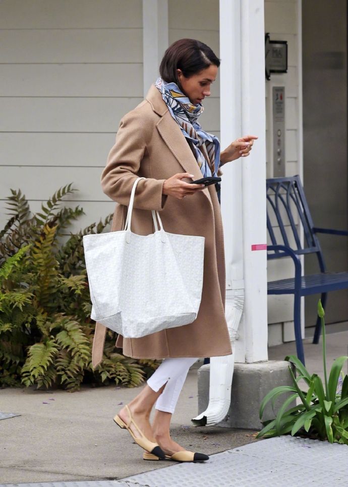 Meghan was so angry that she dressed in a haphazard manner. She shrunk ...