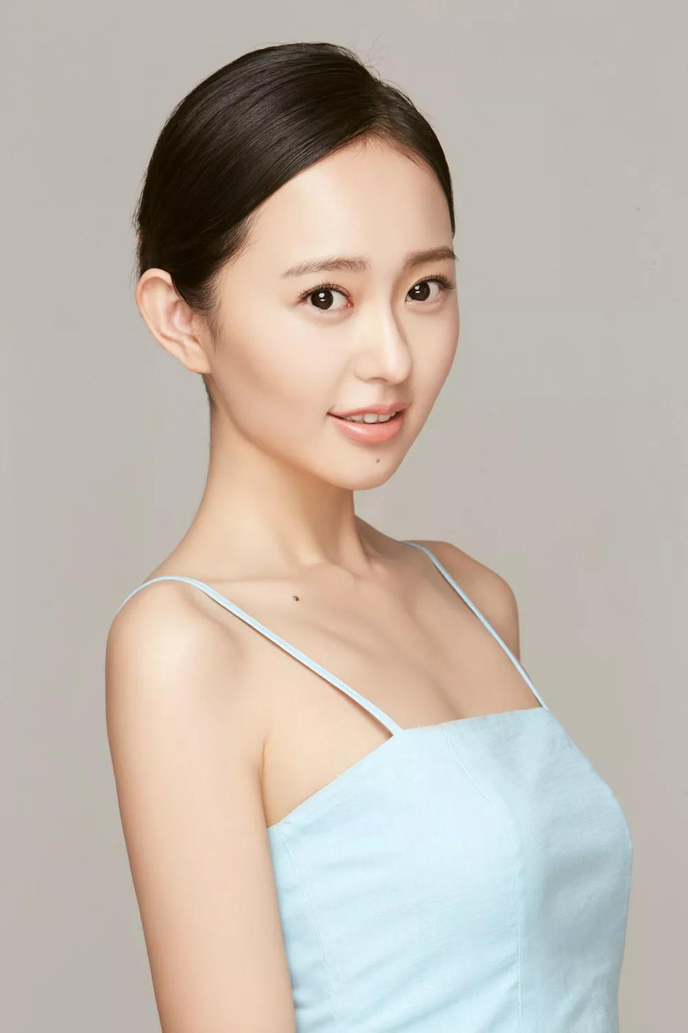 Sun Yaoqi: gentle and generous, sweet and lovely - iNEWS