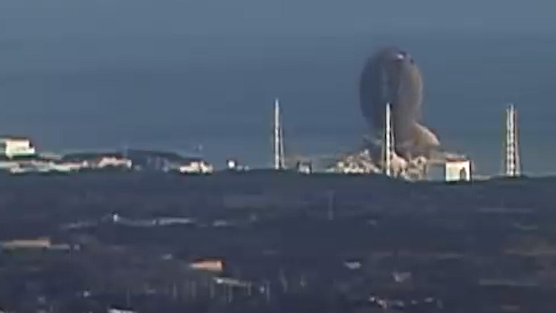 Japan found giant deep-sea fish at a depth of 2 kilometers - iNEWS