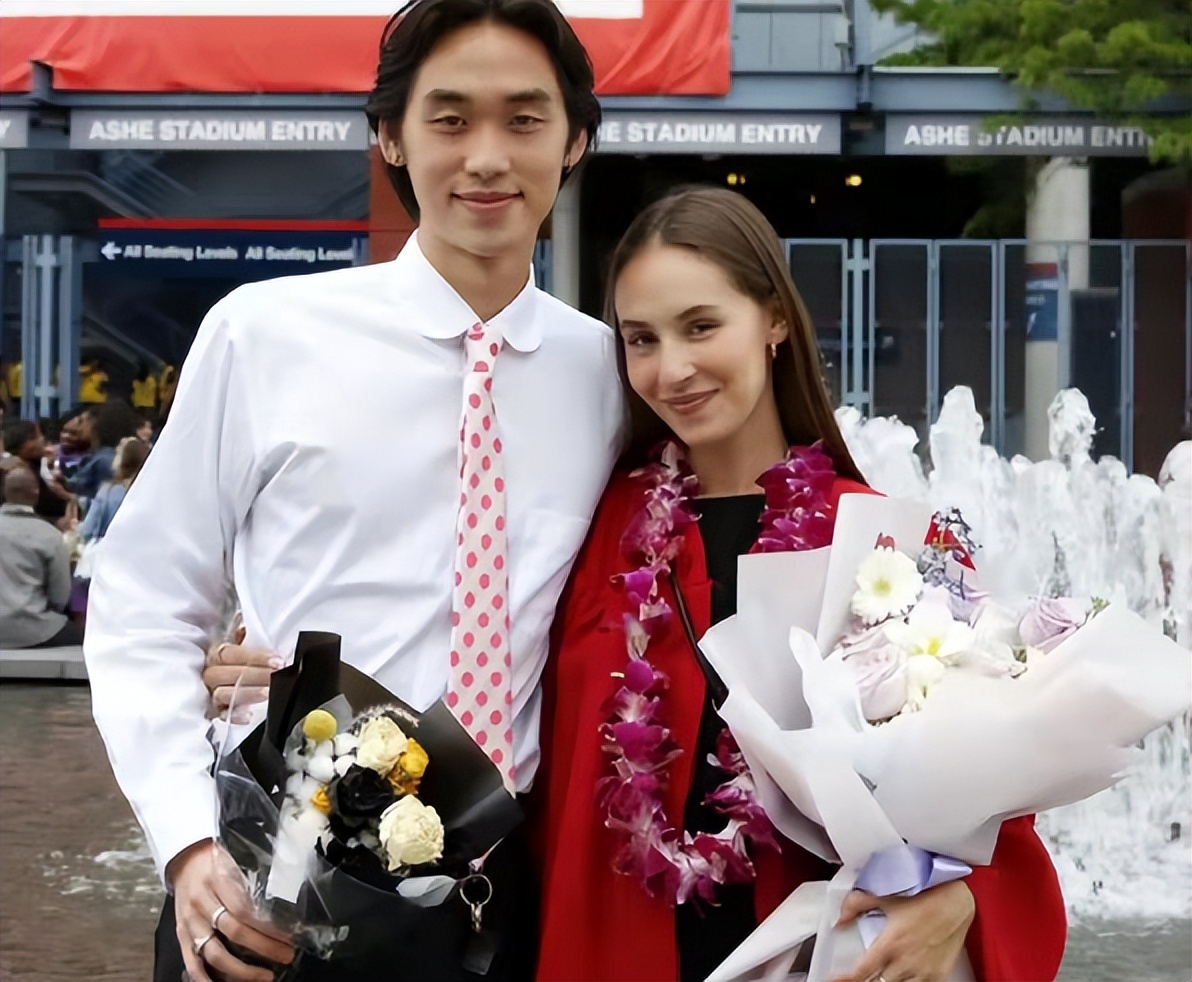 Lin Yilun's son has lived abroad for a long time, living in a villa wearing gold and silver, and ...