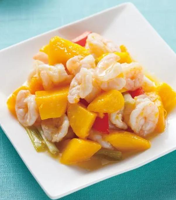 Shrimp with mango, a delicious summer delicacy, refreshing, appetizing ...