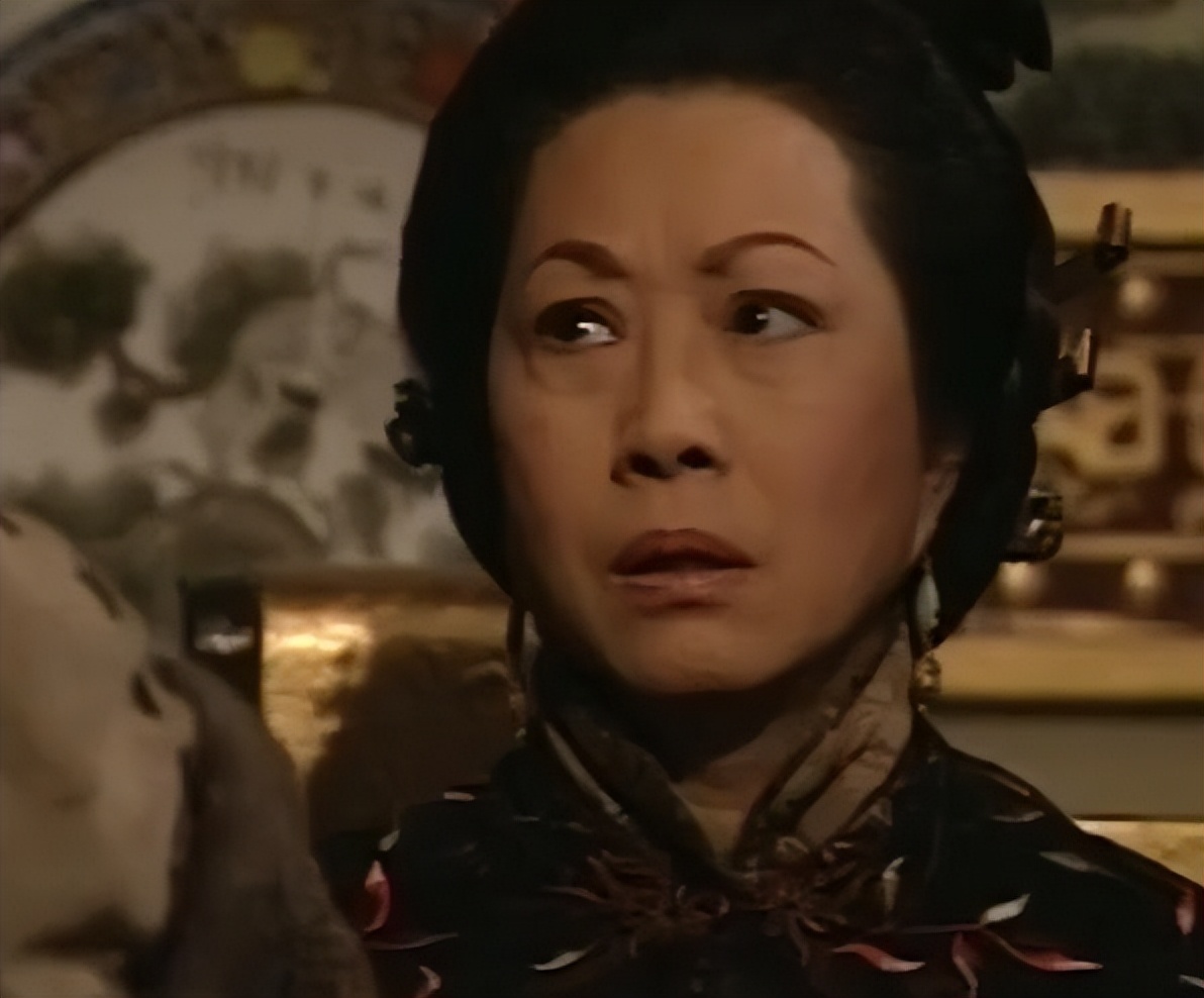 Liang Yusheng's martial arts drama "The Jade Bow in the Sea of Clouds ...