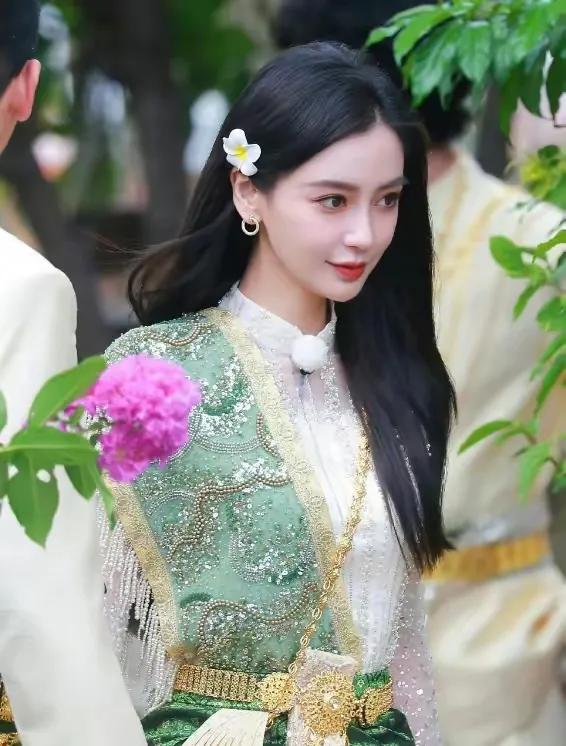 The secret behind Angelababy's reverse growth in appearance is revealed ...