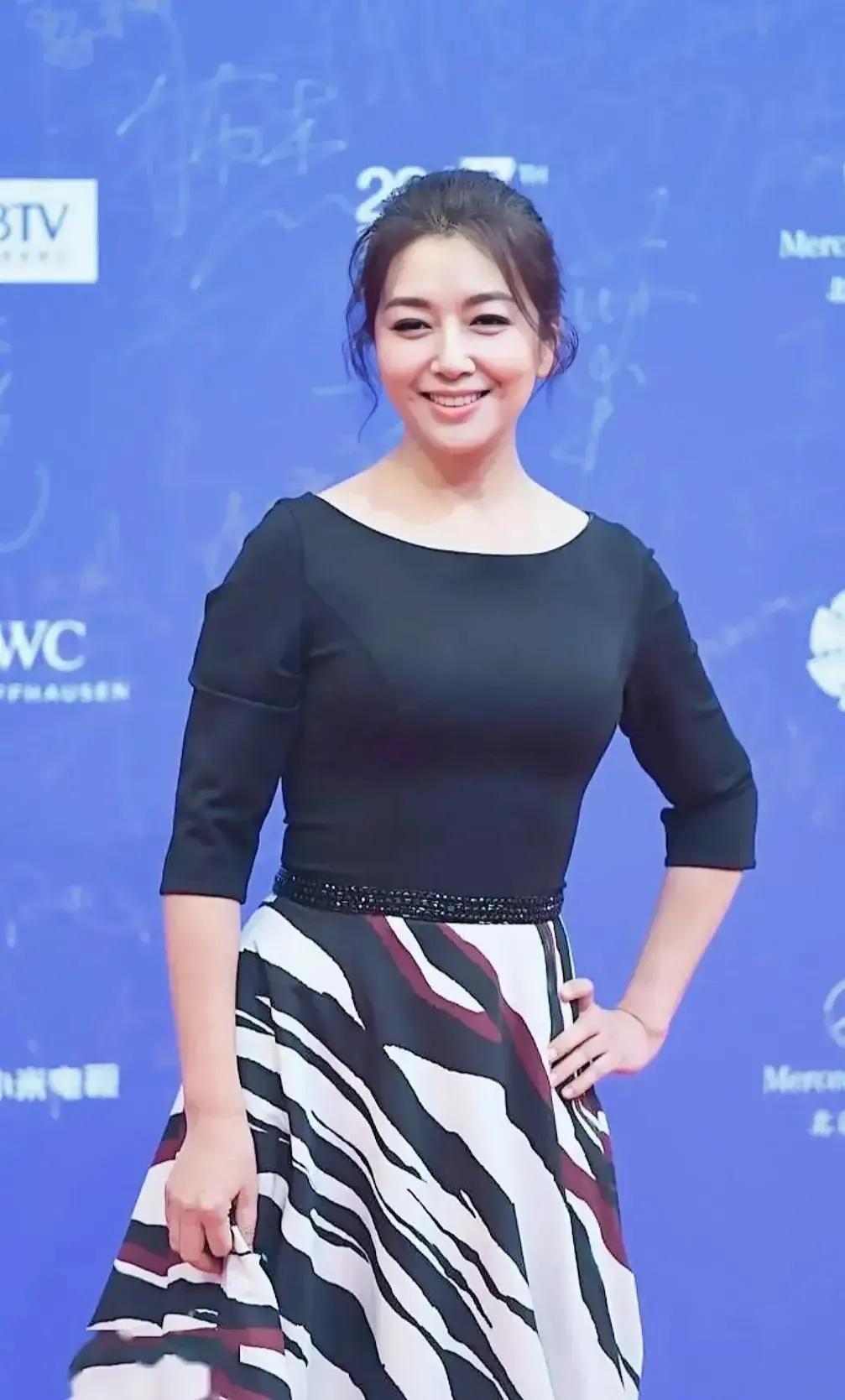 Charm Jiang Shan. - iNEWS