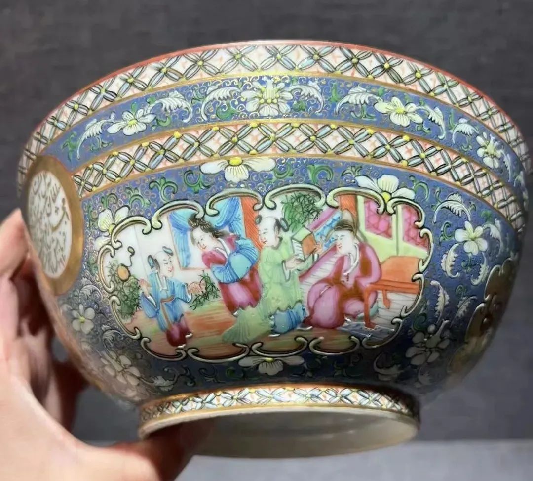 Guangcai porcelain custom-made in China by the Qajar dynasty of Iran ...