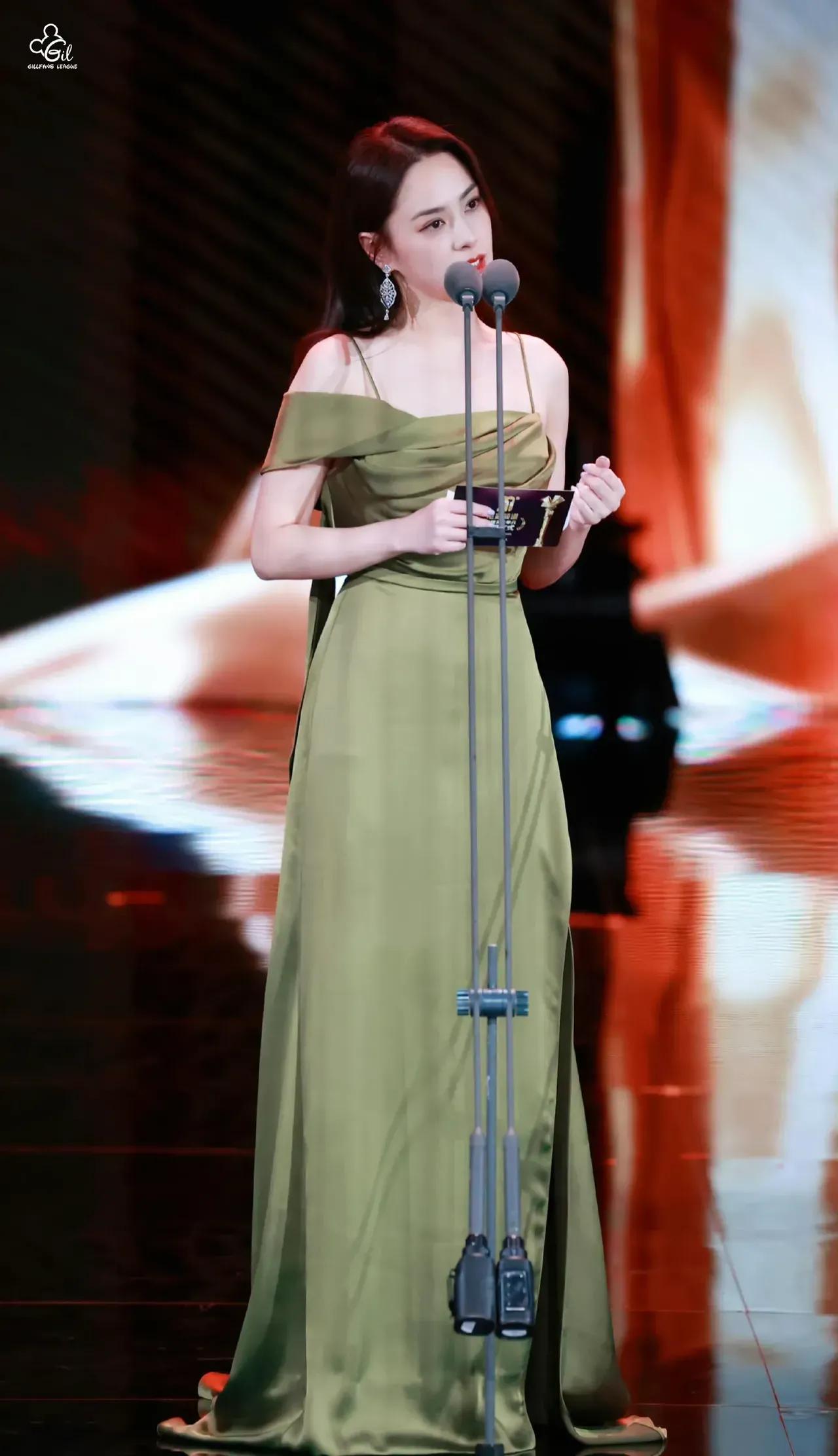 Huo Siyan and Zeng Li - iNEWS