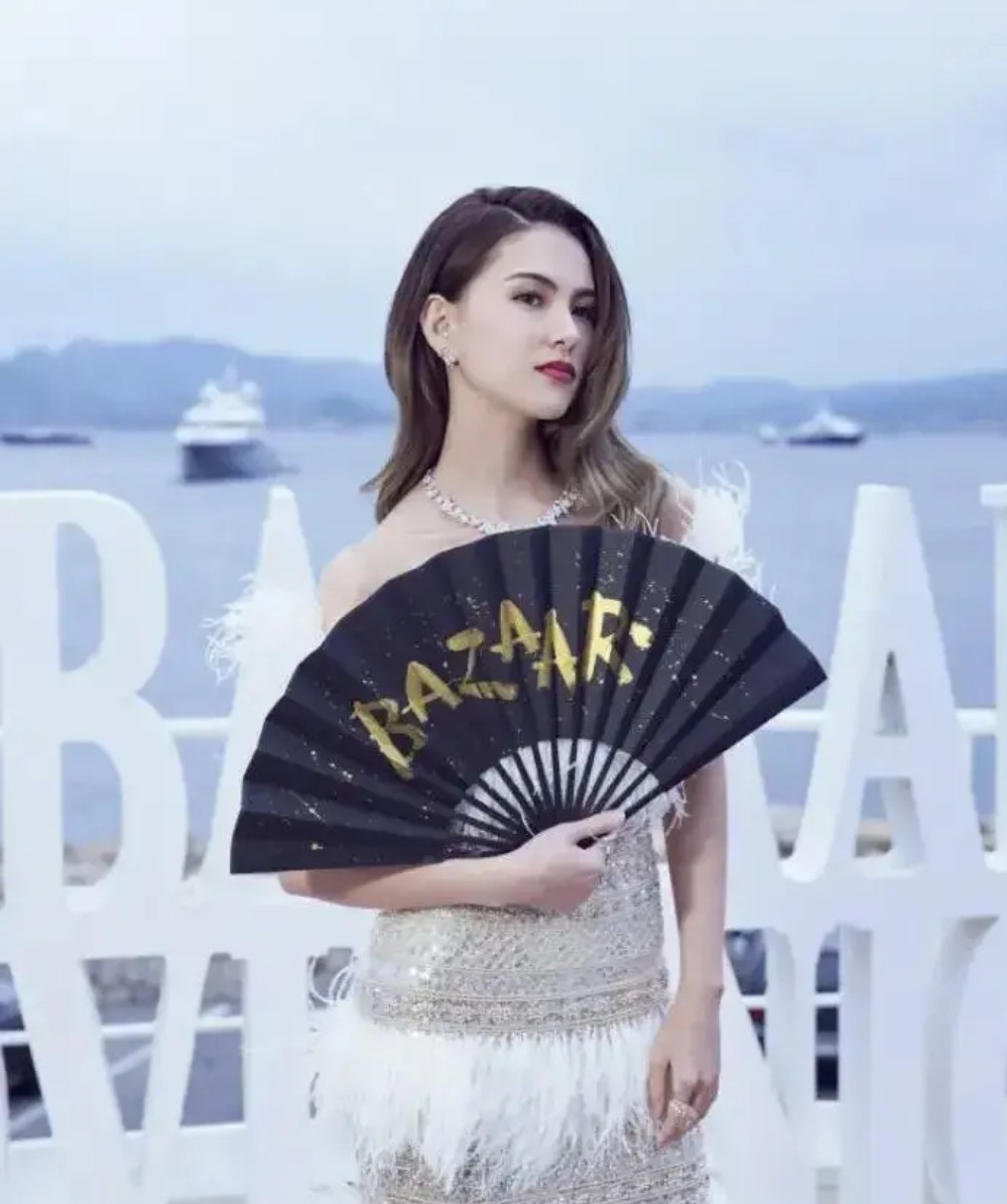 Kun Ling, who has three babies, is as beautiful as a princess in a cake ...