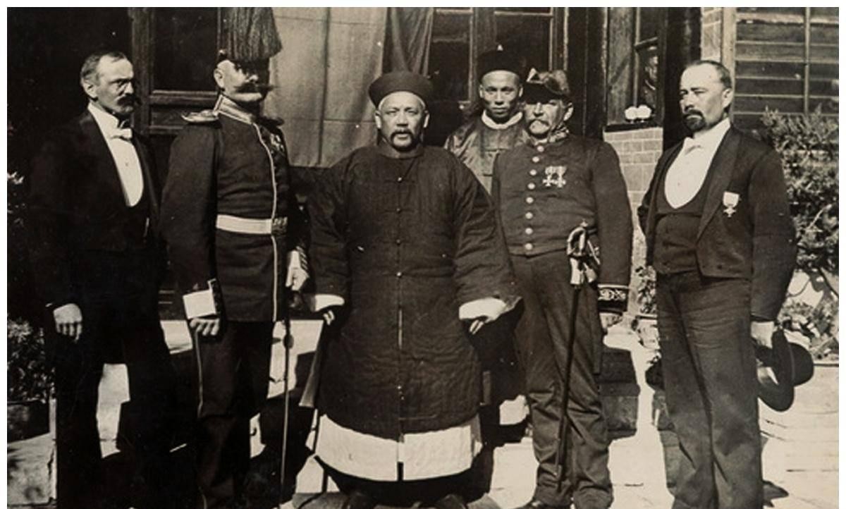 The death of Yuan Shikai marked the beginning of the chaos among the ...