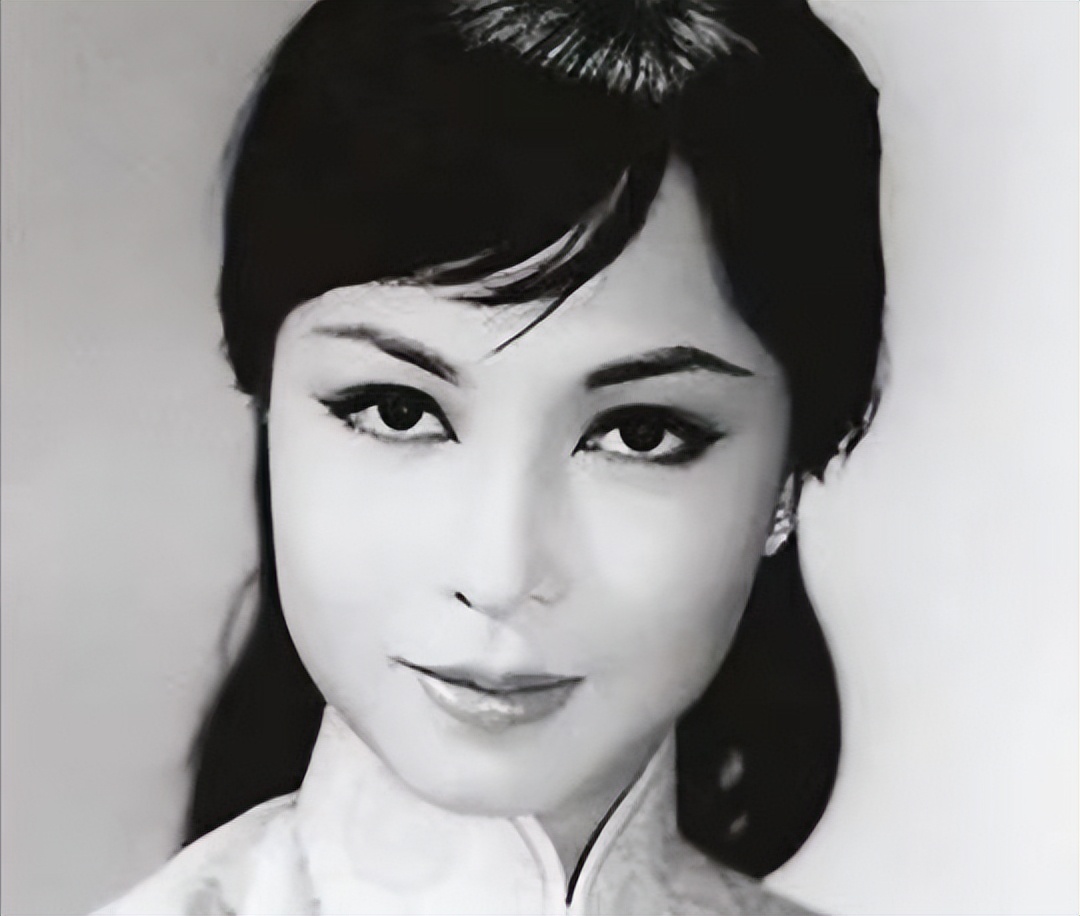 Asian porn star Dina: Once she became famous, she became popular in ...