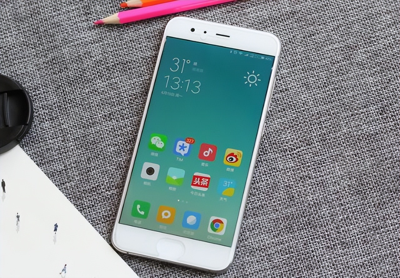 Inventory of the three most successful Xiaomi mobile phones at present ...