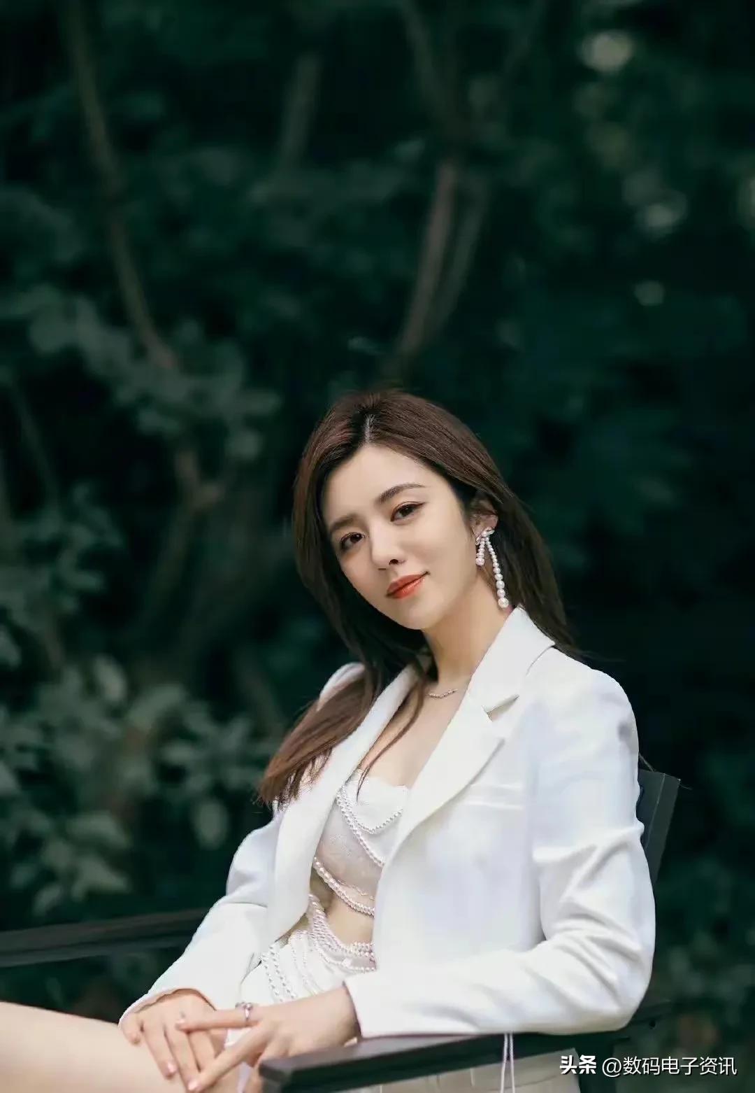 Wang Xiaochen is so beautiful - iNEWS