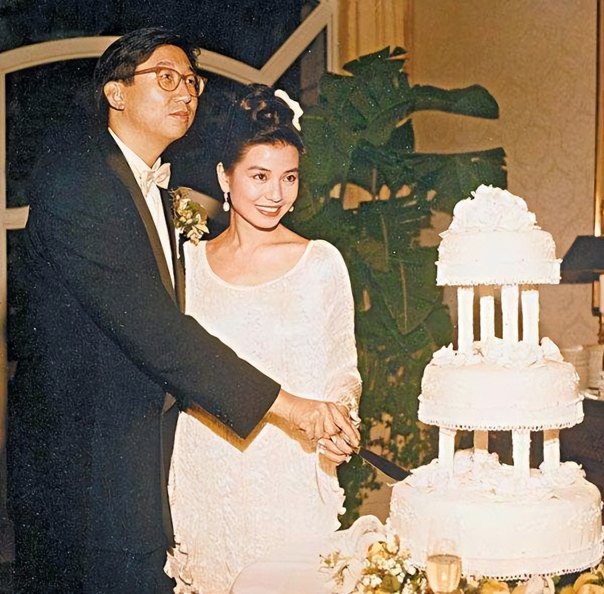 Beauty Zhong Chuhong: After only eleven years in the film industry, she ...